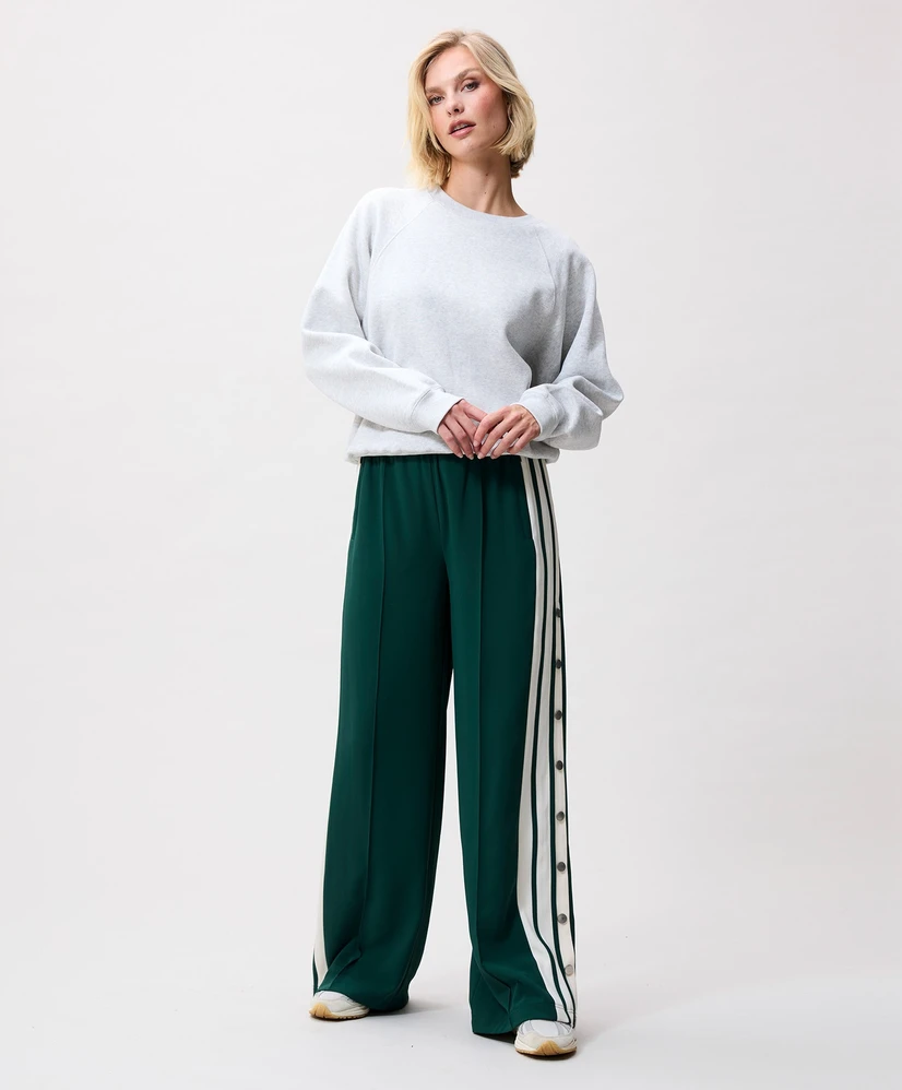 Catwalk Junkie Joggingbroek Side Button 2504023005 | Berden Fashion